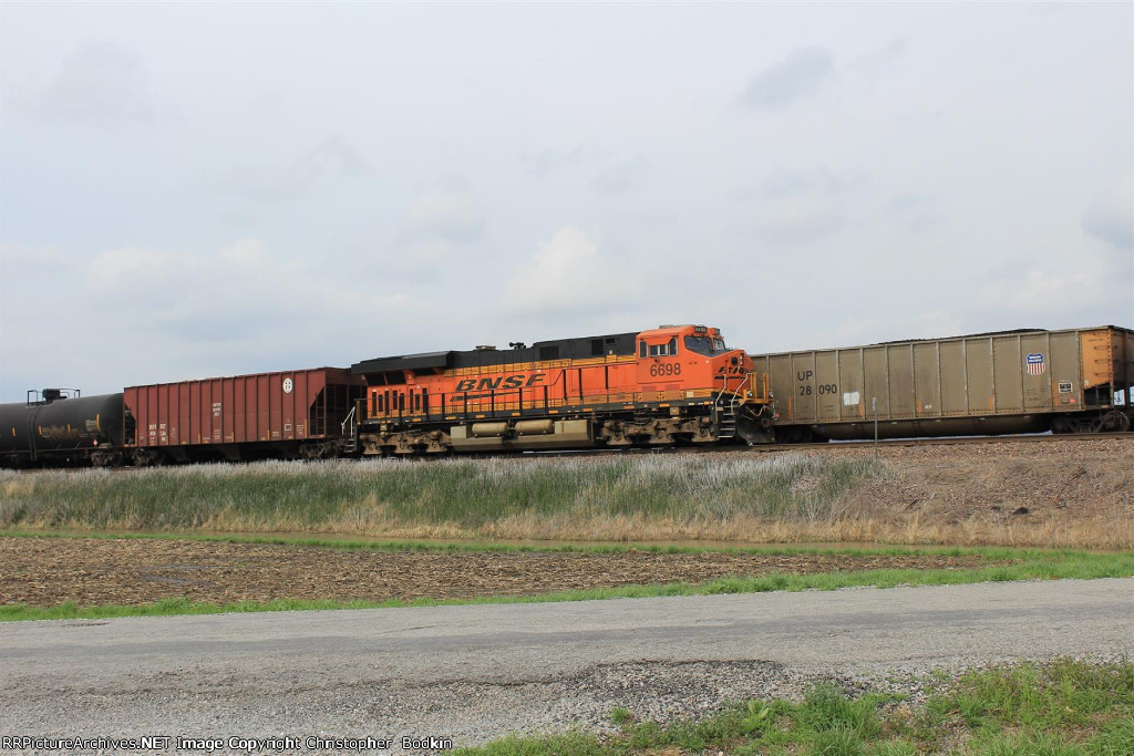 BNSF 6698